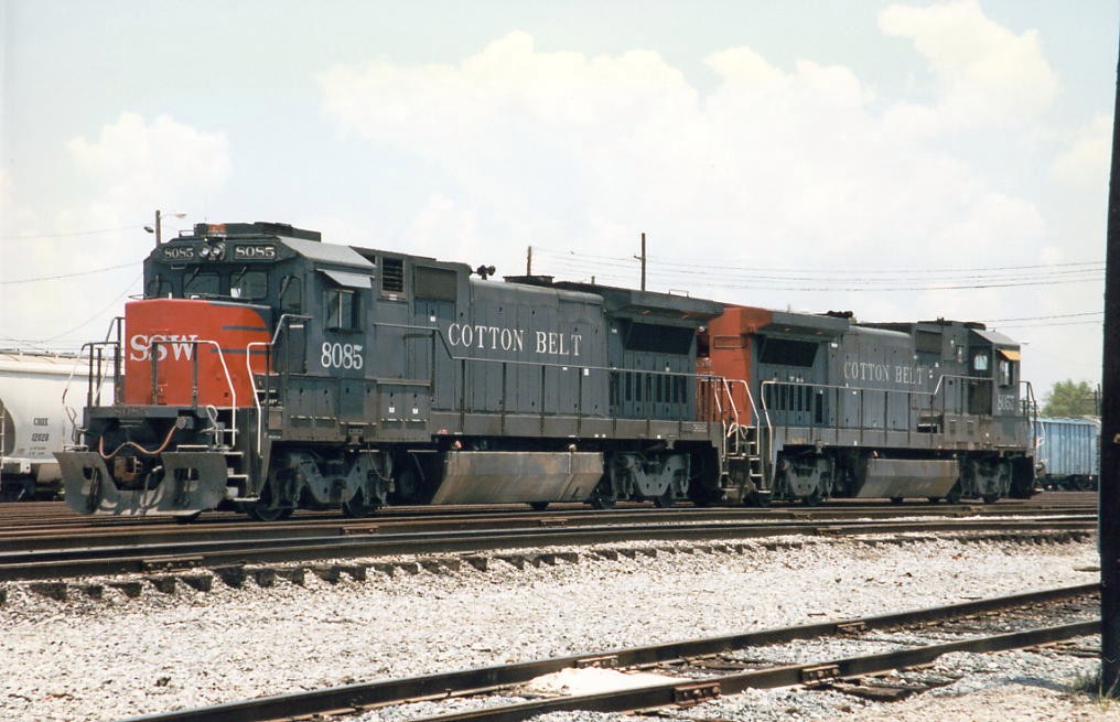 Matched Pair of Cotton Belt Dash-8's